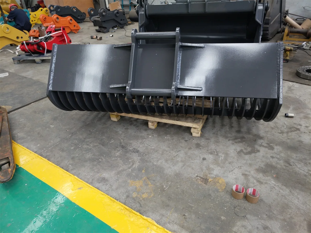 S60 Excavator Skeleton Rake Bucket with Teeth - 10-18 Ton