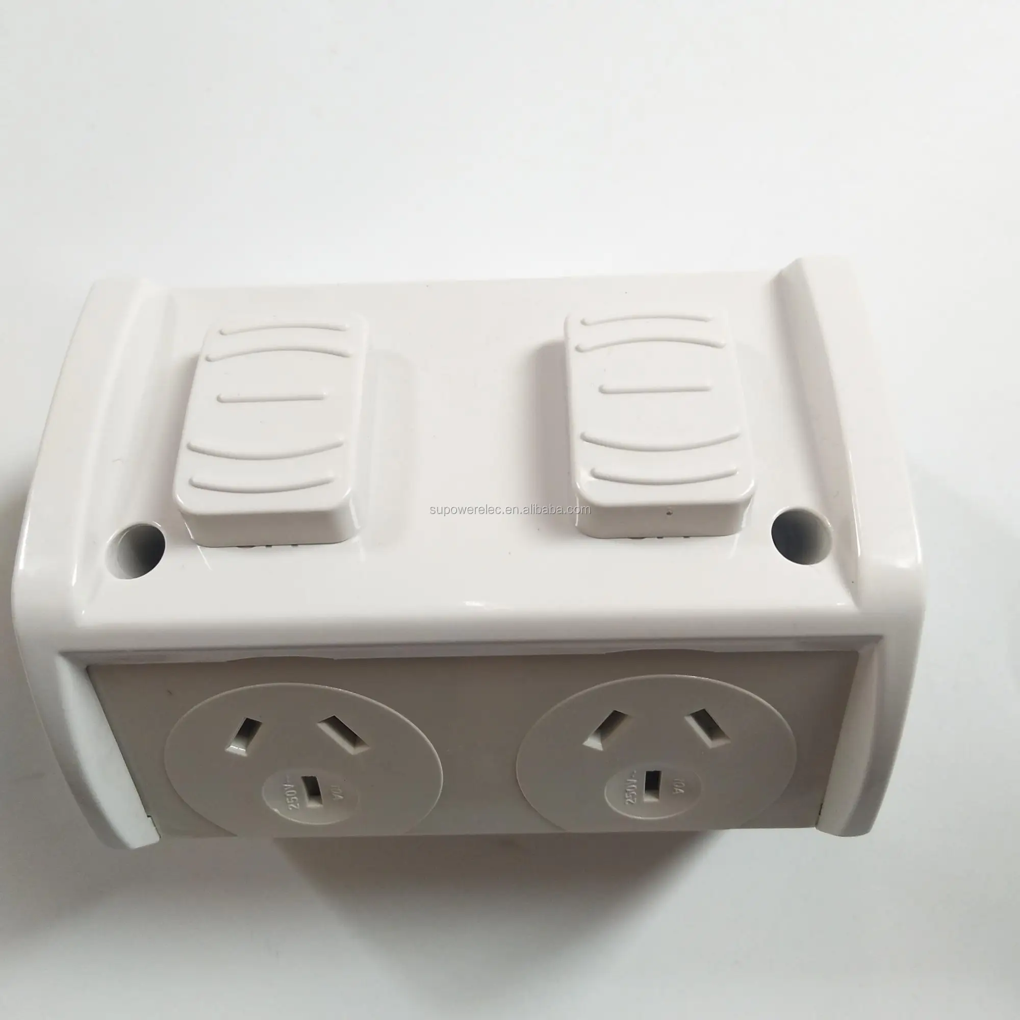SAA 250V 2gang 10A Weatherproof Switched Socket Outlet