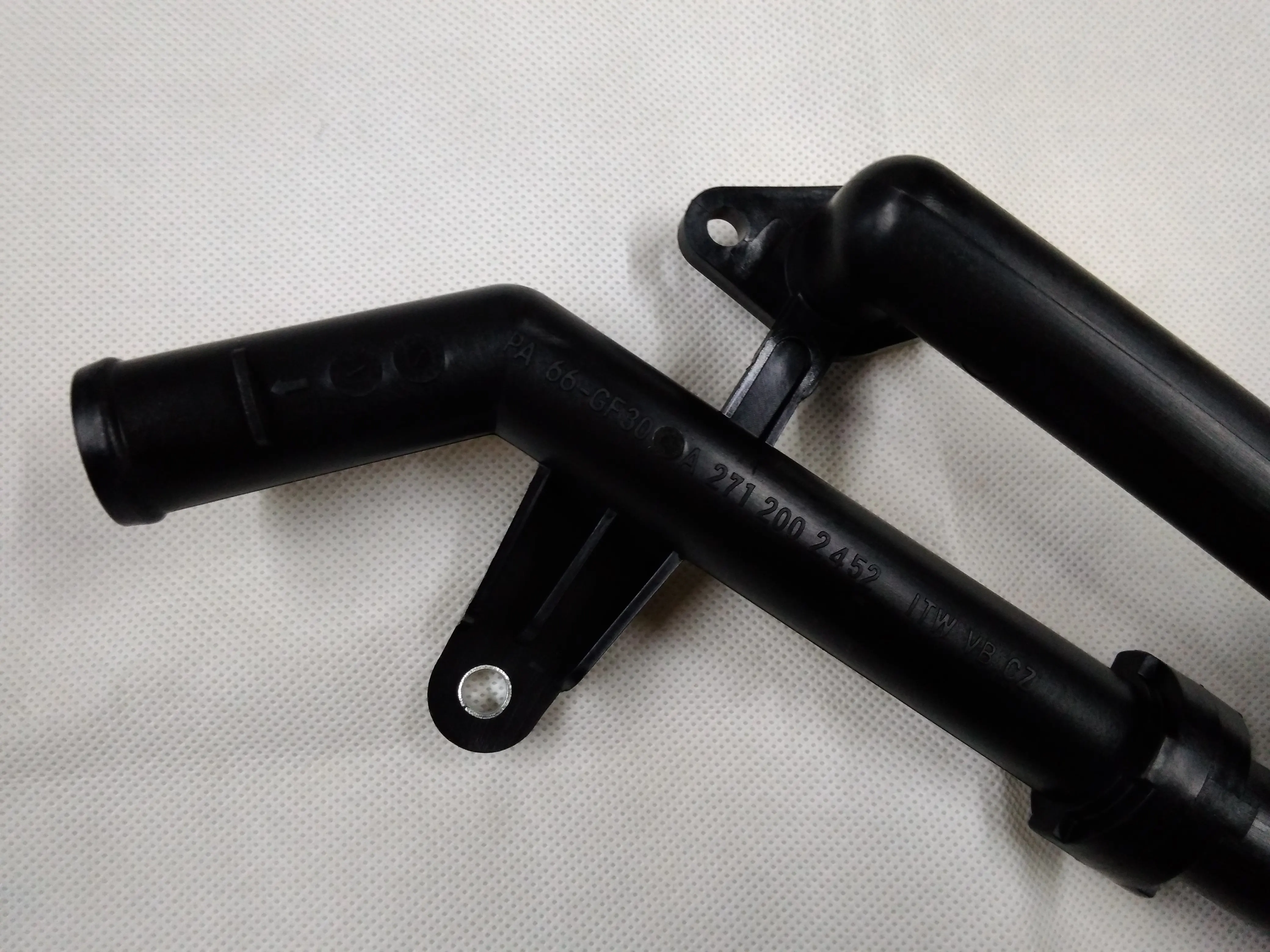 2712002452 2712002652oem Quality Water Coolant Hose Water Pipe For M ...