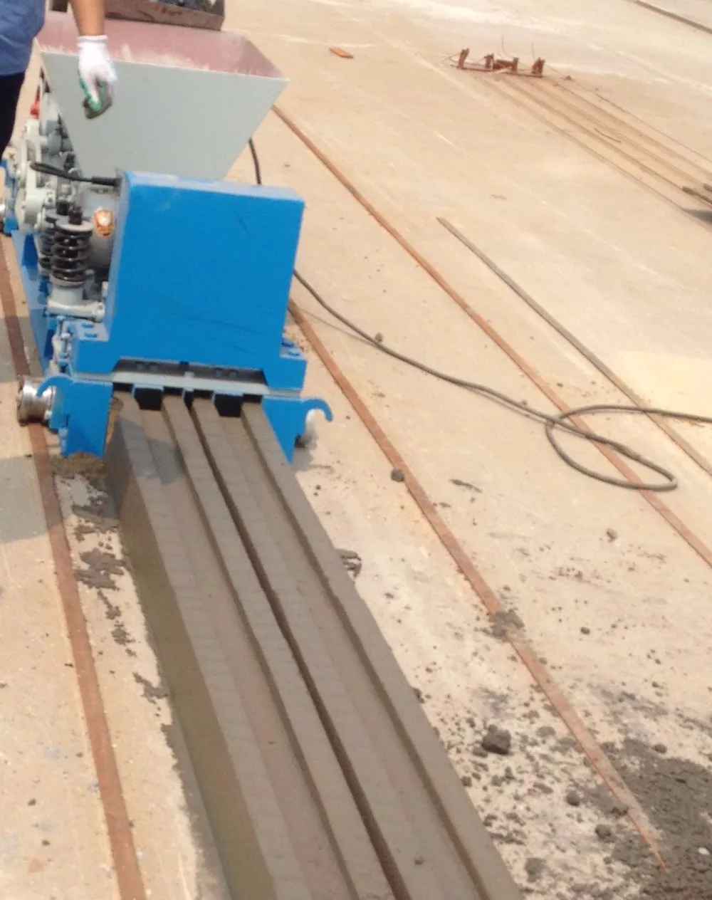 Automatic Construction Machine Precast Concrete H Beam Making Machine ...