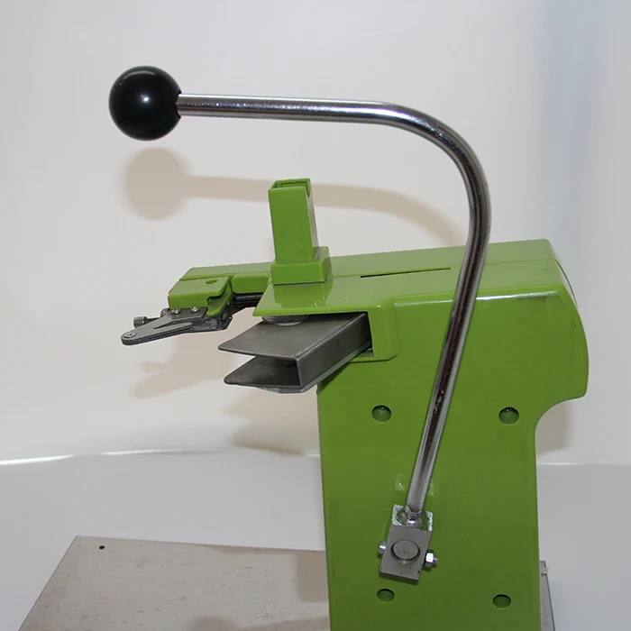 711 Manual Clipping Machine - Efficient Ornamental Fish Bag Sealing