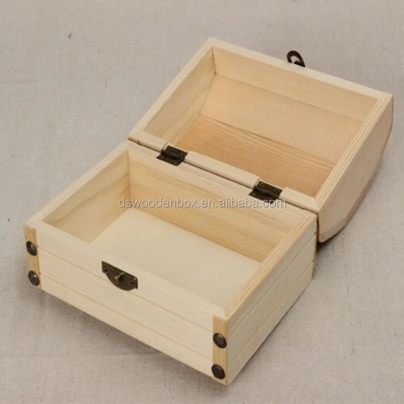 Small Christmas Wooden Chest Gift Box Decorative Cheap Wooden Treasure ...