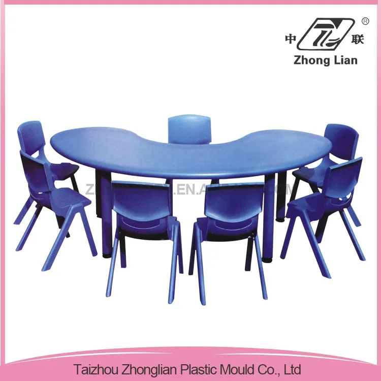 Kindergarten Ergonomic Children’s Nursery School Moon Shape Tables