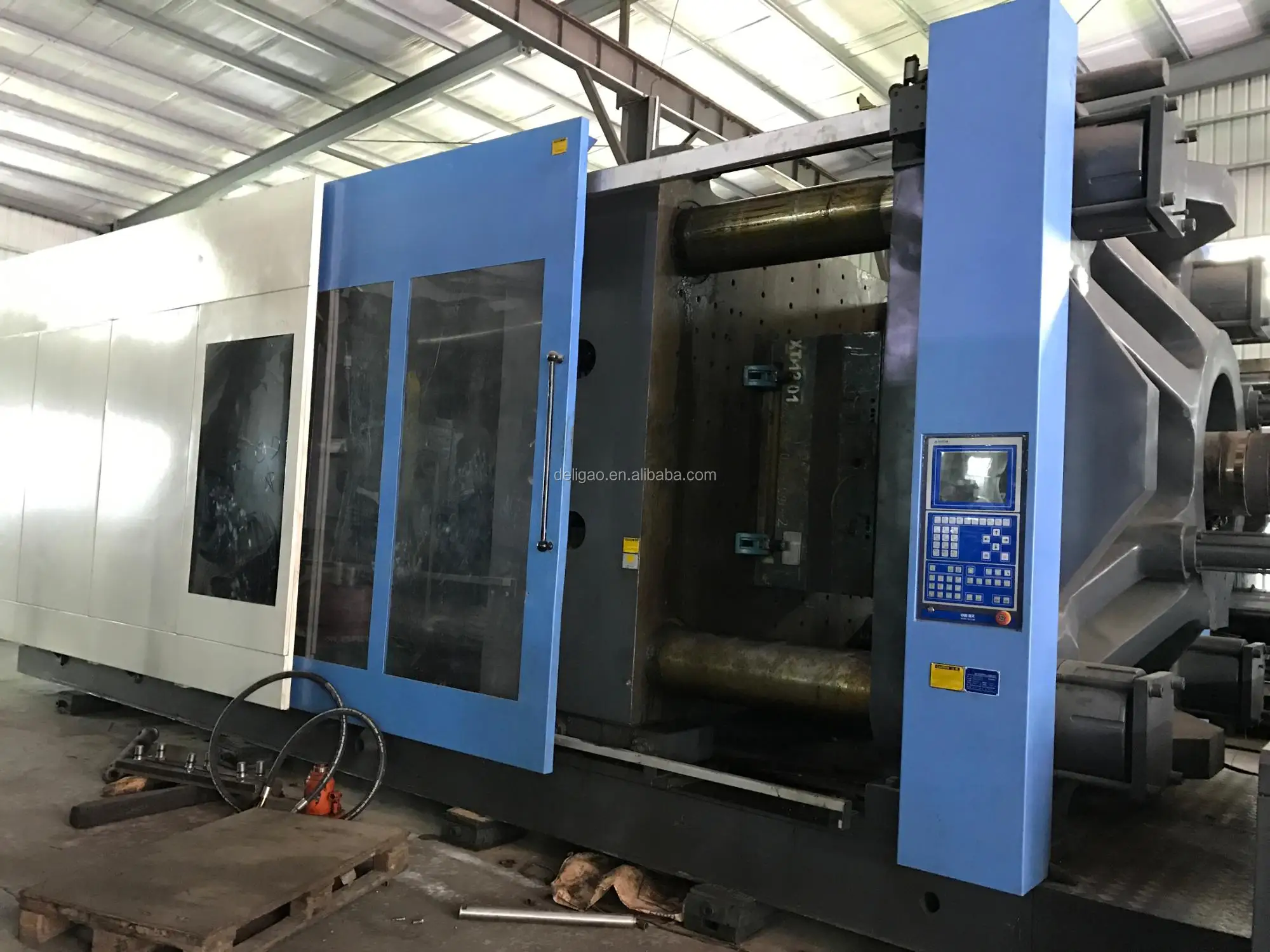 Very New Used Haitian 250 Ton To 2500 Ton Plastic Injection Moulding ...