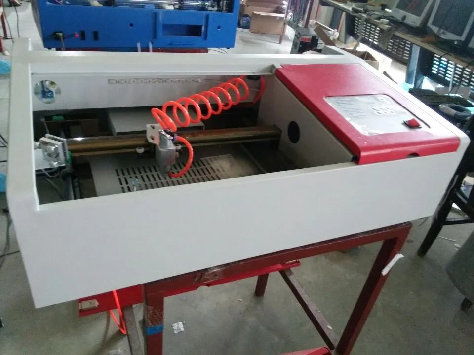 SHK40 40W CO2 USB Mini Laser Engraving Machine - Fast Speed