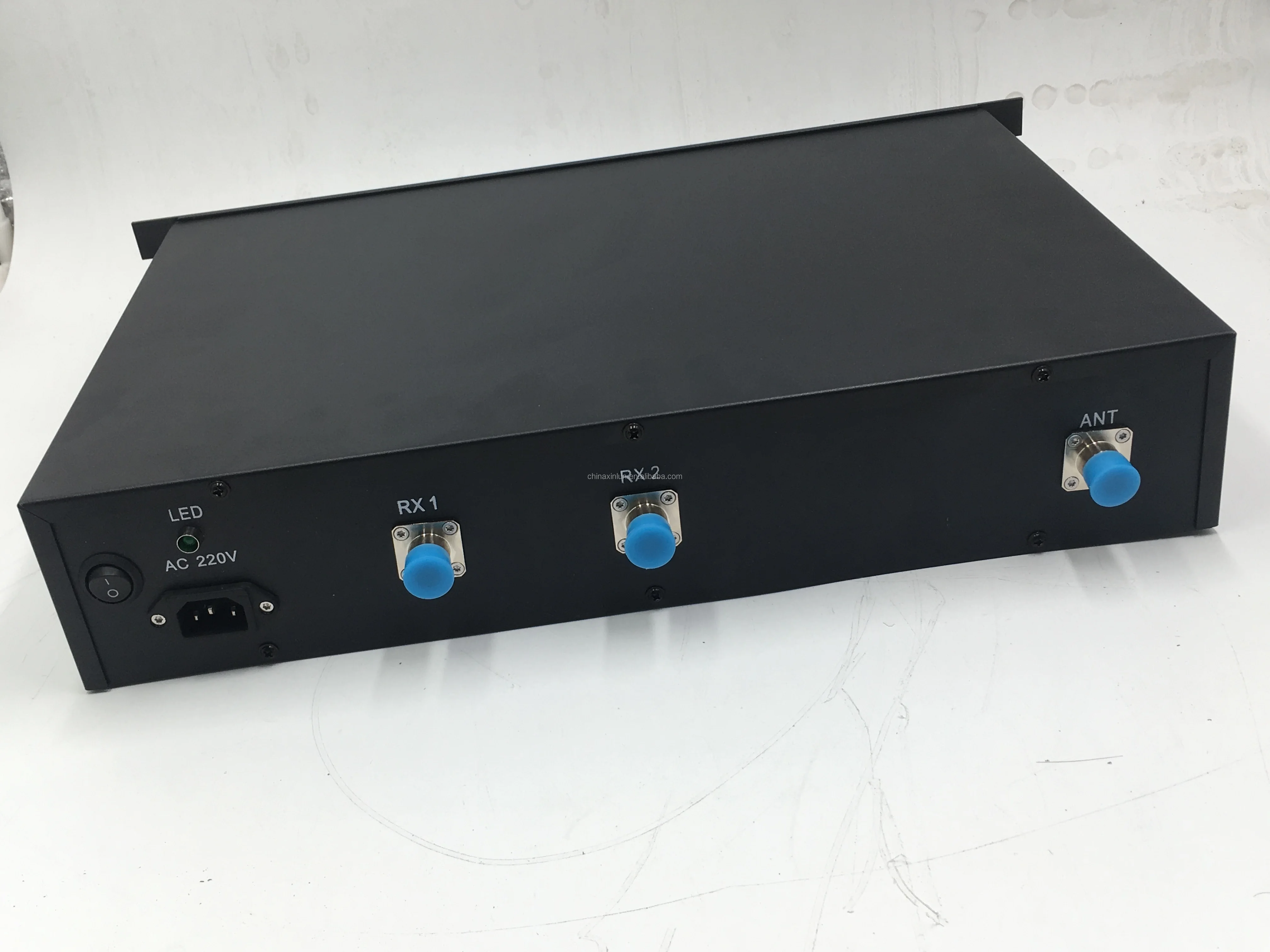 VHF 136-174MHz 2 Way RX Receiver Multicoupler for Multi-Channel RF ...