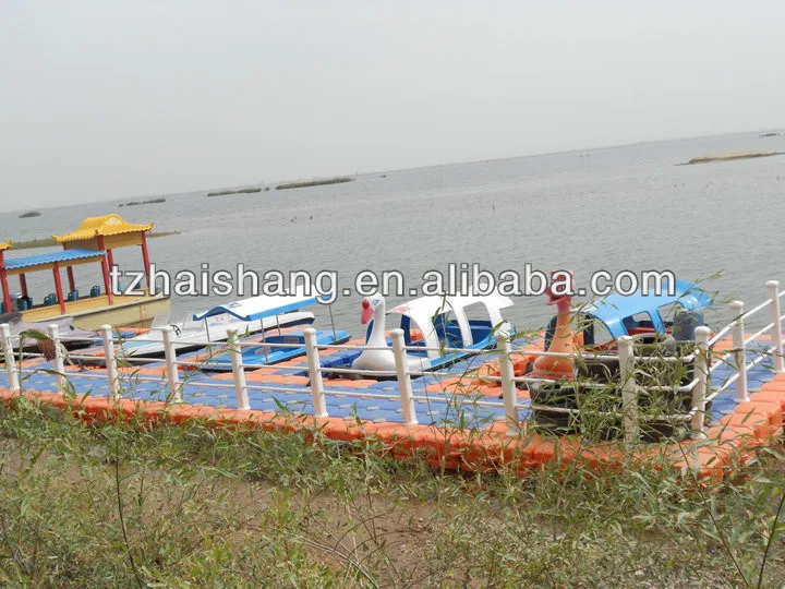 Plastic HDPE Floating Dock Pontoon Cubes - Durable & Versatile