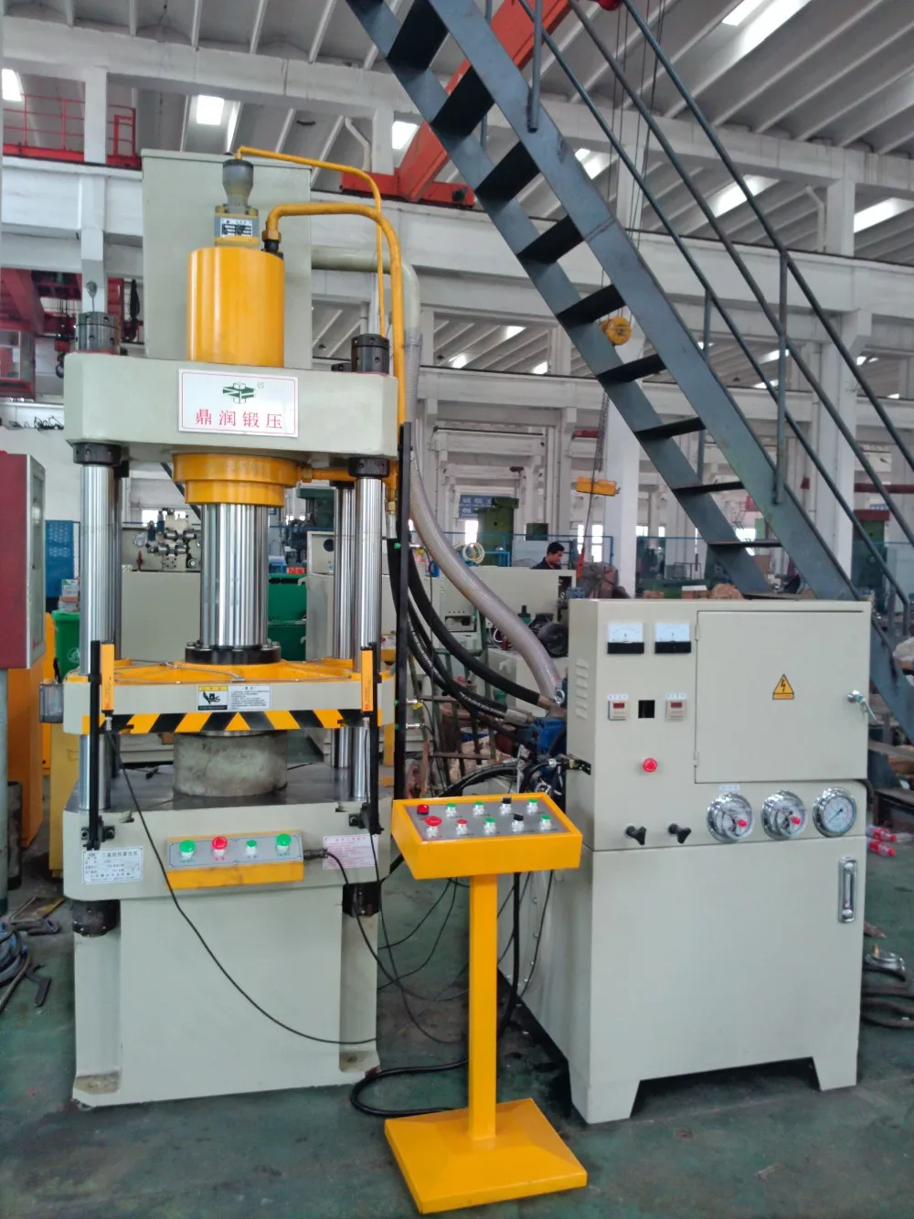 Brake Pads Four Column Hydraulic Press Machine Price 100 Ton