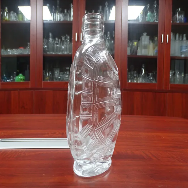 Fancy 600ML Turtle Shape Decorative Liquor Bottles Shape
