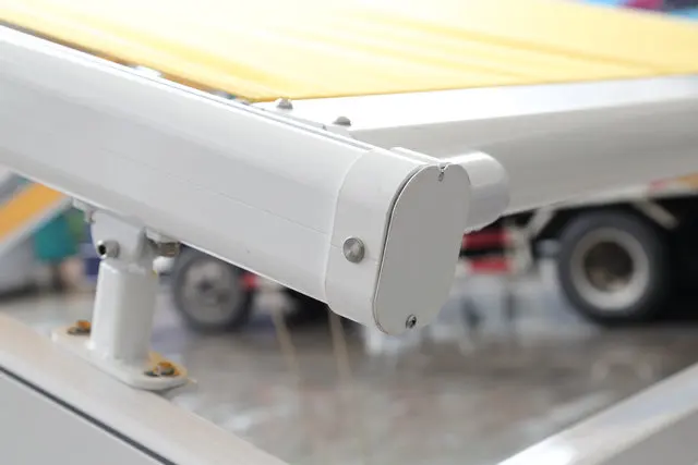 Luxury Electrical Movable Aluminum Balcony Roof Retractable Skylight Awning