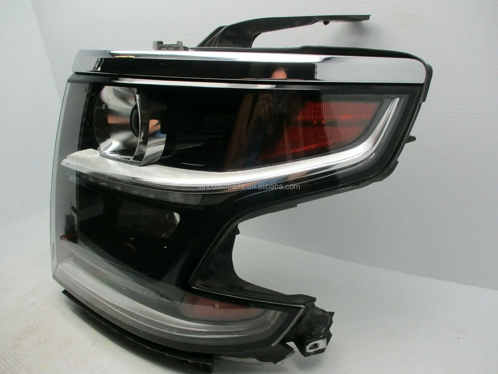 Chevrolet SUBURBAN 2014-2017 Headlight 23490006 - 3000 Hours