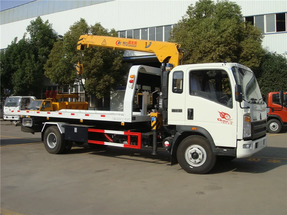 Right Hand Drive Sinotruk 6 Wheel 4ton Self Loader Tow Truck With Crane ...