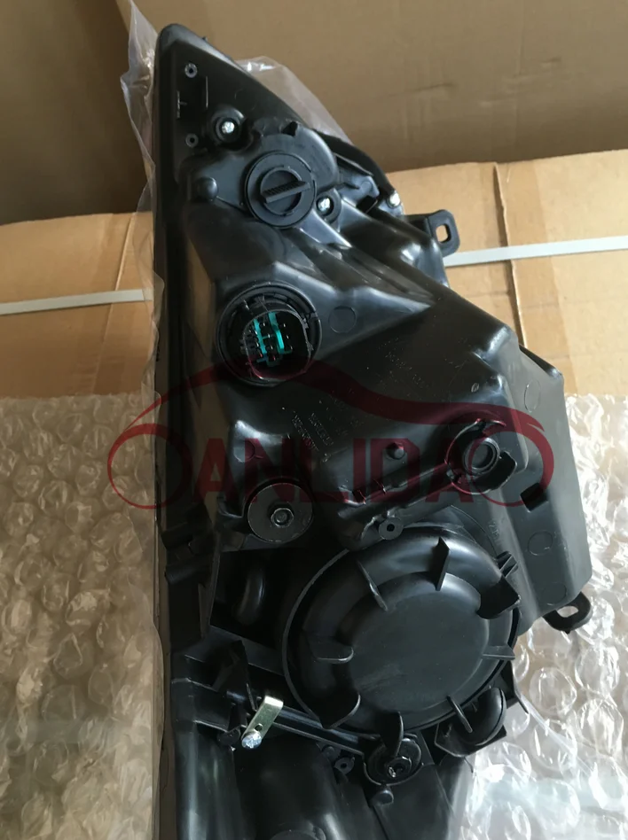 Shop 92101-1R000.92102-1R000 Head Lamp Body Parts for 2011 ACCENT