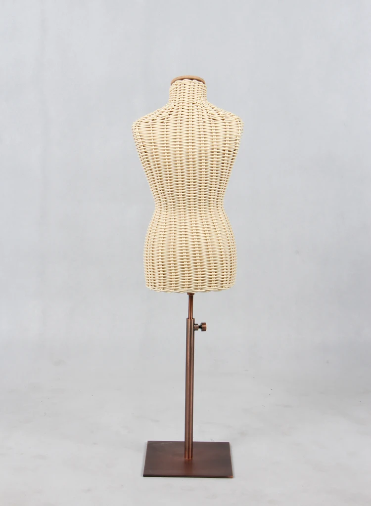 Welldisplay Rattan-Weaved Bust Form - Elegant Jewelry Mannequin