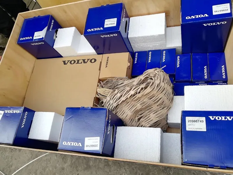 Volvo EC210 290 Expansion Tank - Reliable Water Coolant