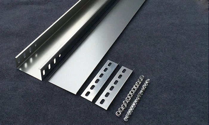 Customized Powder Coated Cable Trunking Size With Sheet Bend For ...