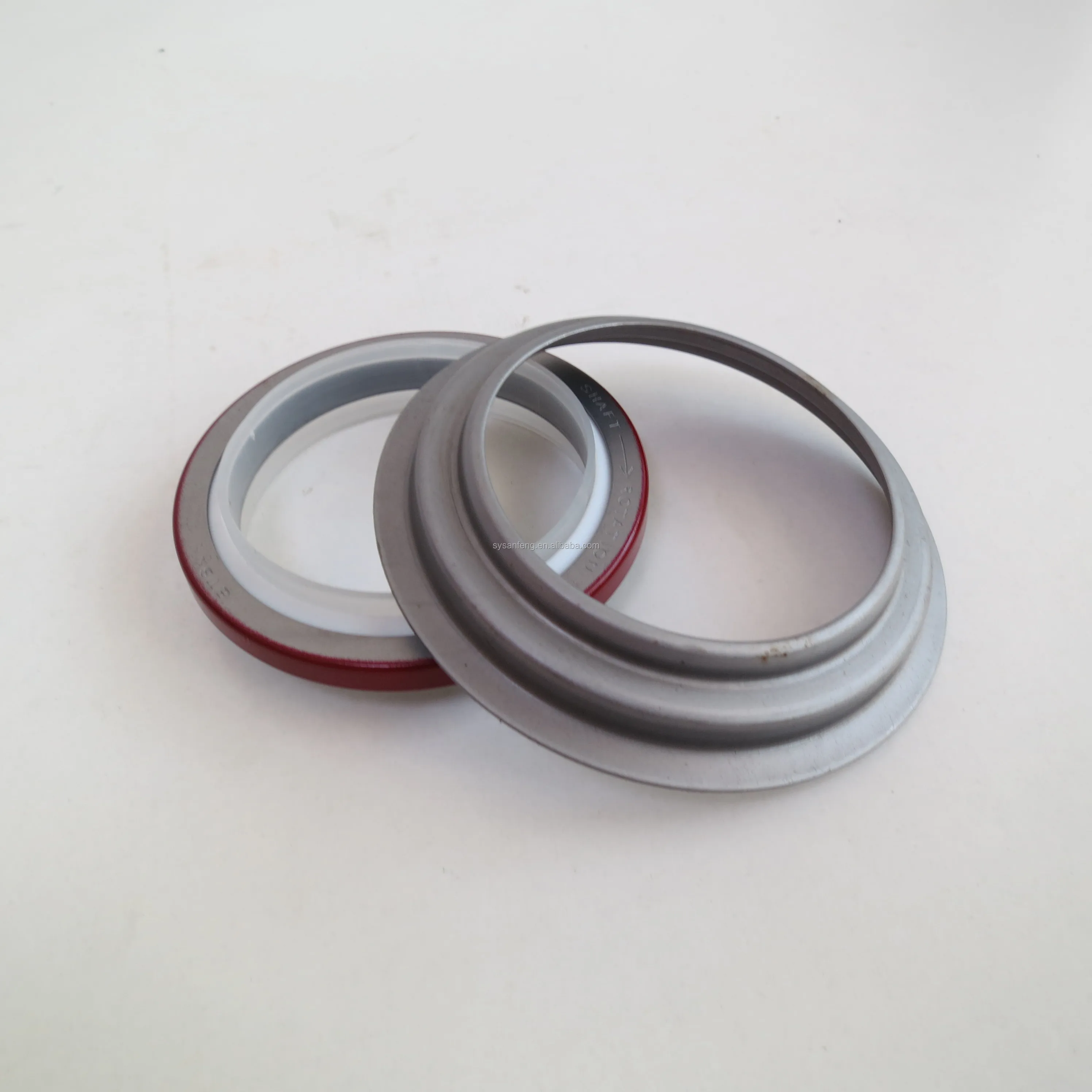 Dongfeng Engine Spare Parts 6ct Engine Crank Shaft Oil Seal 3353977 ...