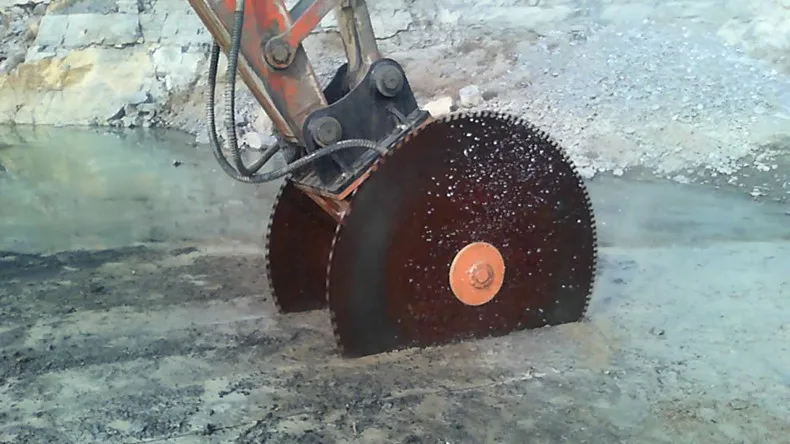 China Supplier DX480 Attachment Digger Rock Saw - Maxpressure