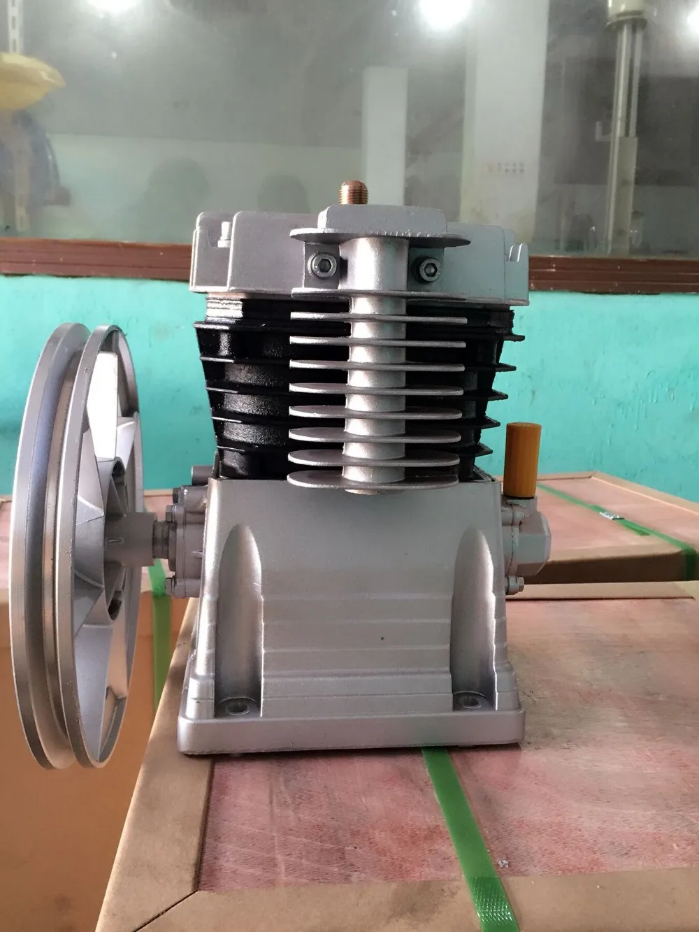 2.2kw 3hp Italy Type Air Compressor Pump 2070 - Buy Air Compressor 2070 ...