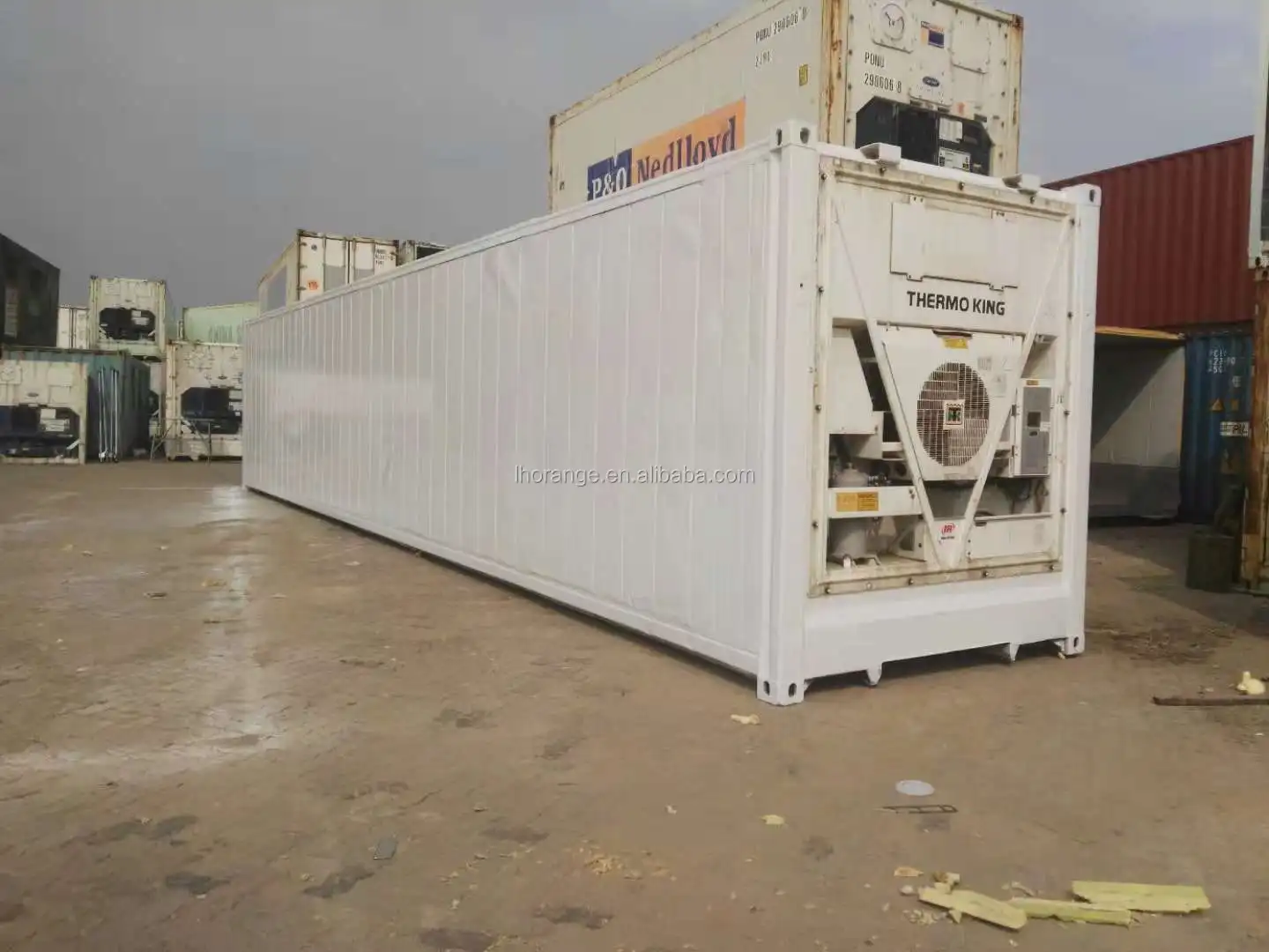 20ft 40ft Reefer Container With Generators For Meat Fish Seafood ...