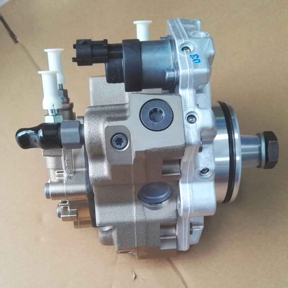 Dongfeng ISDE Fuel Pump - Quality Guaranteed for Hyundai Xg350