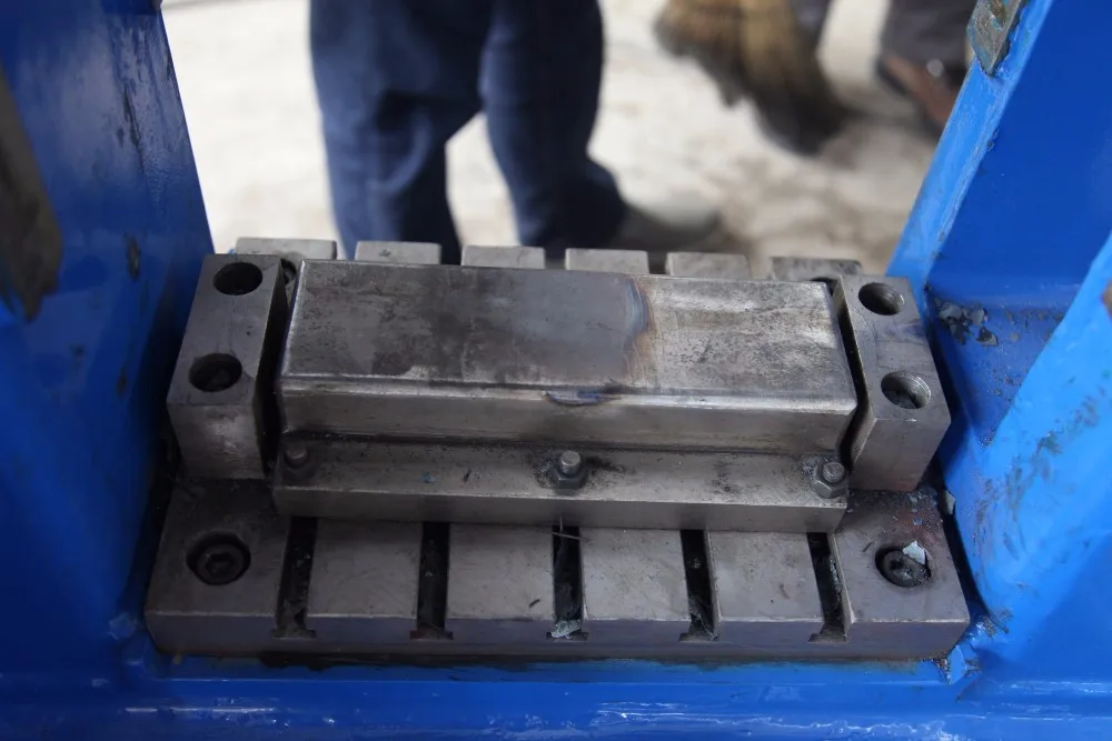 Blacksmith Hydraulic Forging Press for Damascus Swords, Knives, and ...