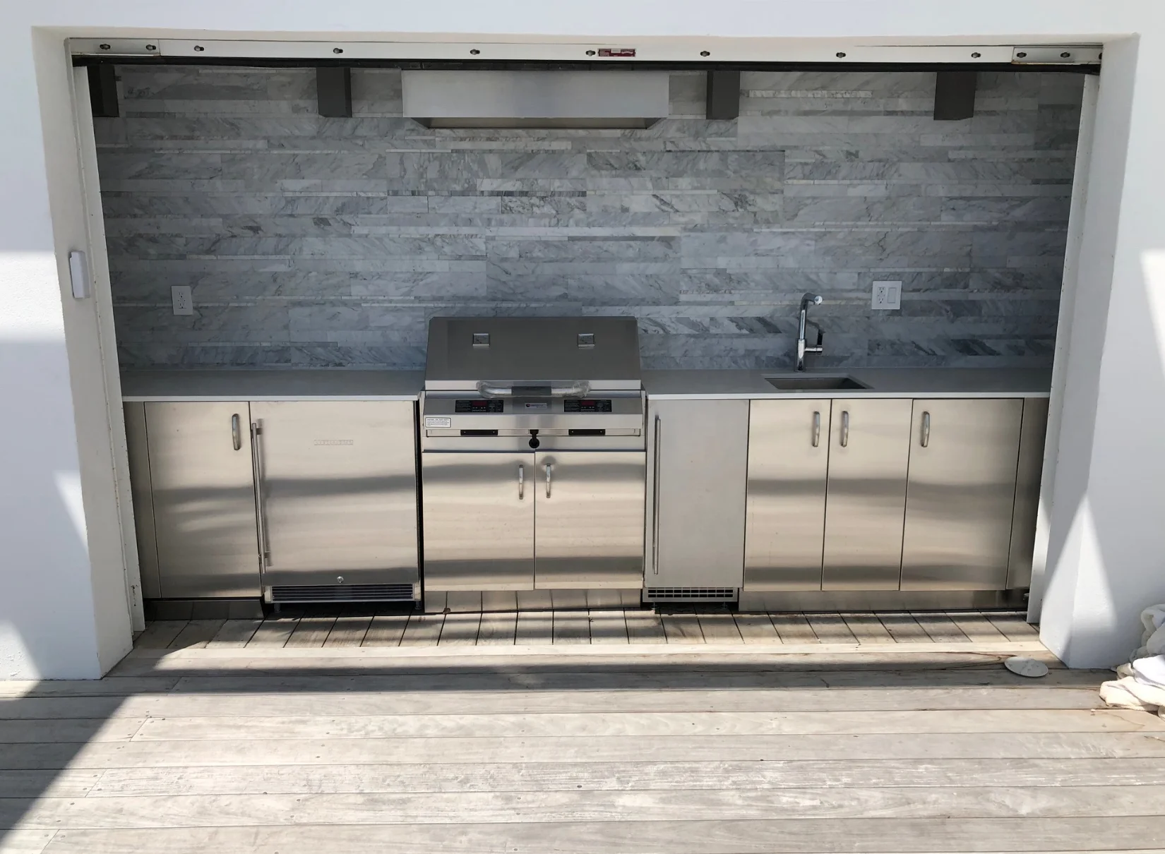 Vermonhouzz Dark Grey Garden Outdoor Kitchen Cabinets