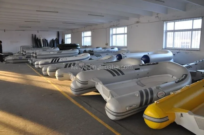 Liya 5 Persona 3,3 M Tubo De Pvc Barco Botes A Pedal Inflable - Buy ...