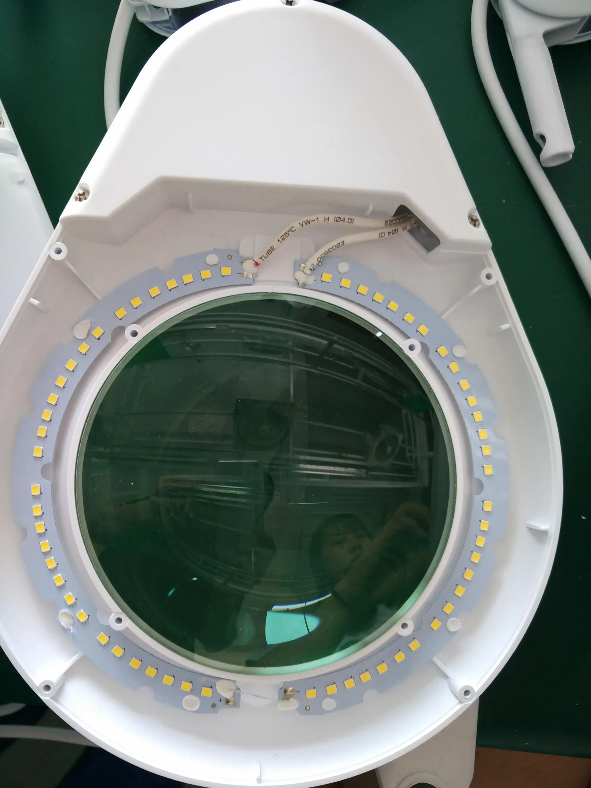 Utilizado Muebles De Salón De Belleza Lupa Dermatología Lupa Con Luz ...