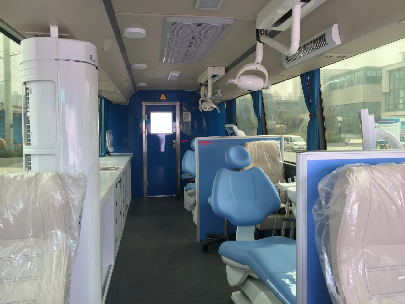 High Quality Diesel Engine Mobile Dental Clinic for Sale