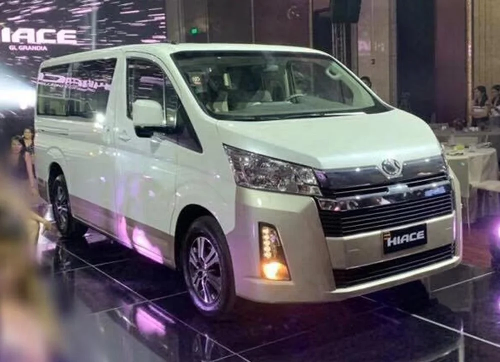 Headlamp Hiace Van Mini Bus 2019 2018 2020 White Halogen