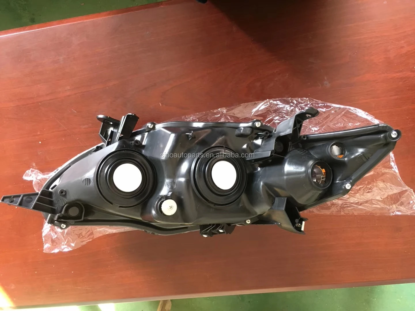 Toyota Corolla 2010 Head Lamp - Reliable Halogen Lighting