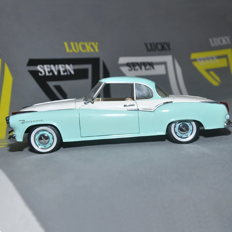 1:18 Scale Vintage Car Model Custom Model Cars With High Quality And ...