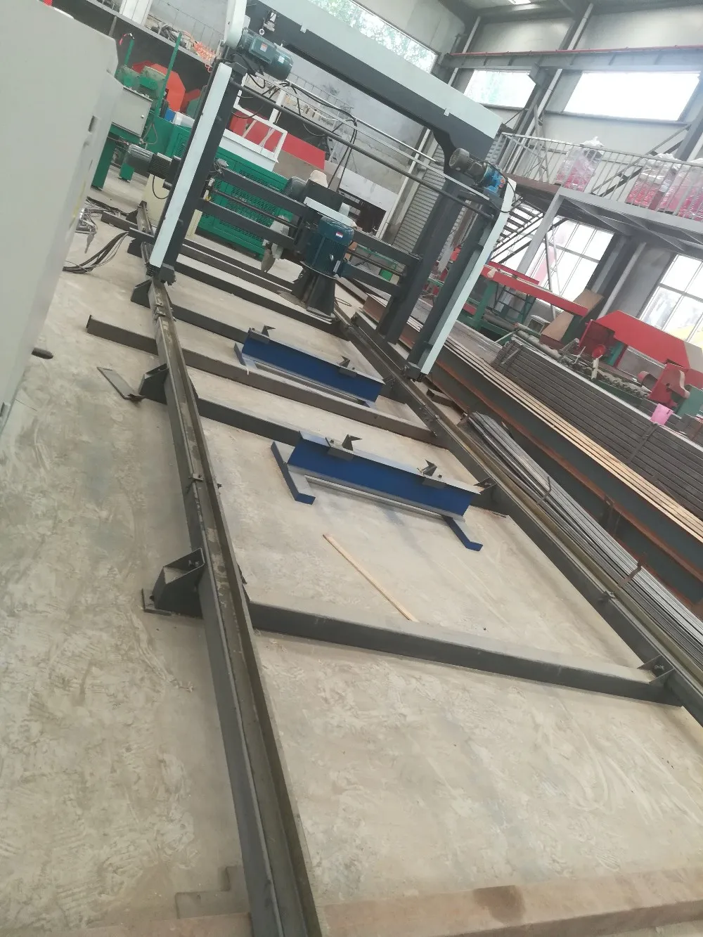 Portable Double Blade Angle Sawmill - Efficient Wood Cutting