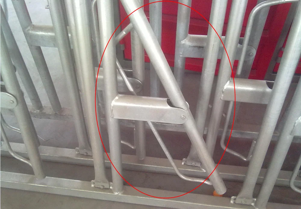 Humanized Milk: Cattle Farm Headlock for Comfort & Control