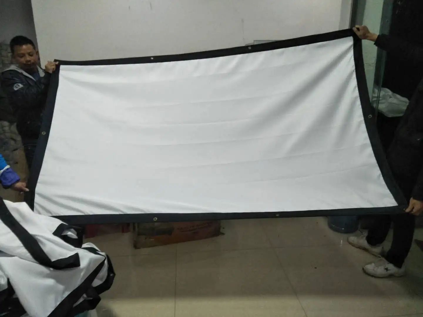 Super Simple Projector Projection Screen Indoor/outdoor Projector ...