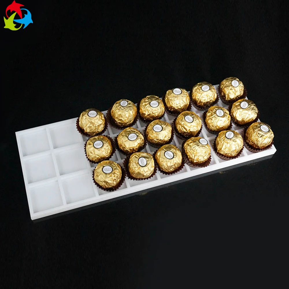 Custom Made Disposable Plastic Chocolate Tray With Divider - Buy ...