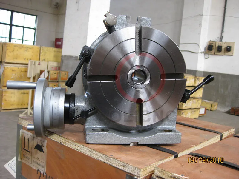 Universal Milling Machine TS200A - Precision & Versatility