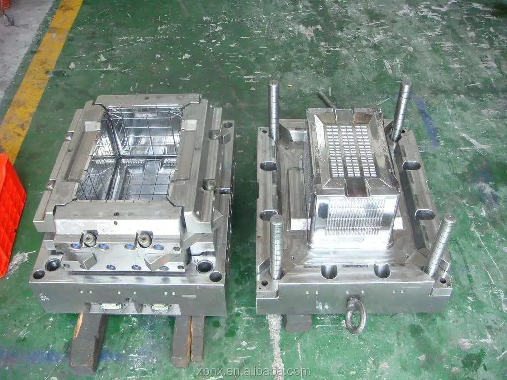 Custom Electric Power Socket Injection Mould - XBC-PIM