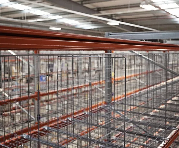 Galvanized Snap in Pallet Rack Bay Vertical Wire Mesh Dividers
