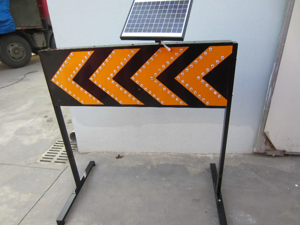 Aluminum Reflective Solar Panel Traffic Road Sign - 8ah Battery