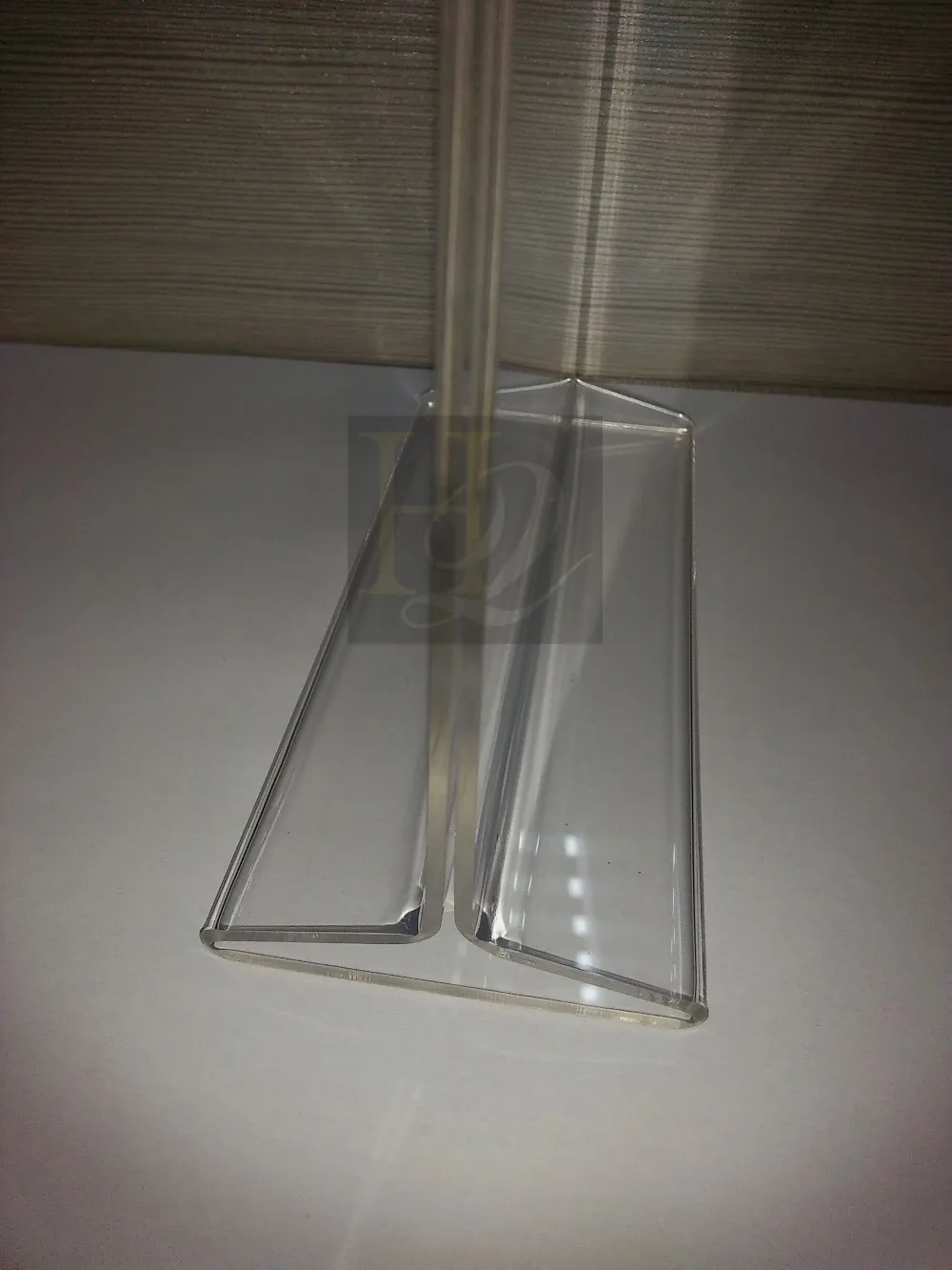 Plastic,Acrylic Material Triangle Base Restaurant Table Menu Display ...