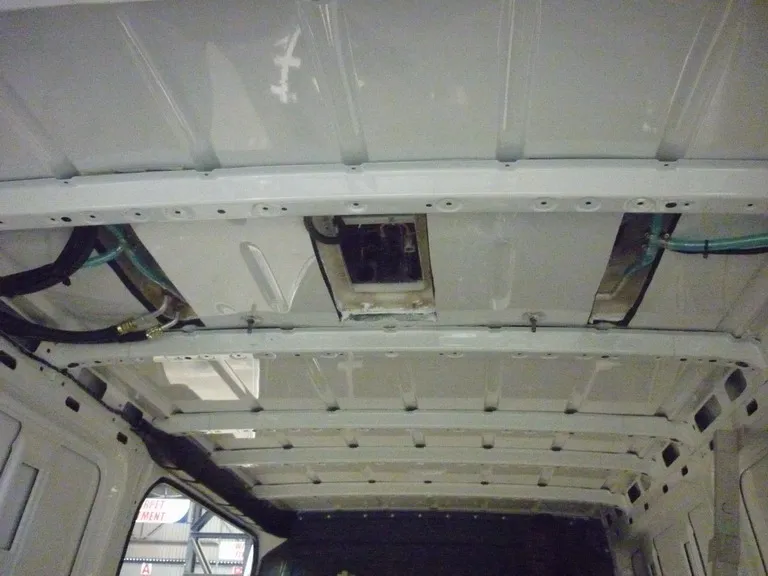 Mini Bus Air Conditioner AC12 - Ideal for 6-6.5m Buses