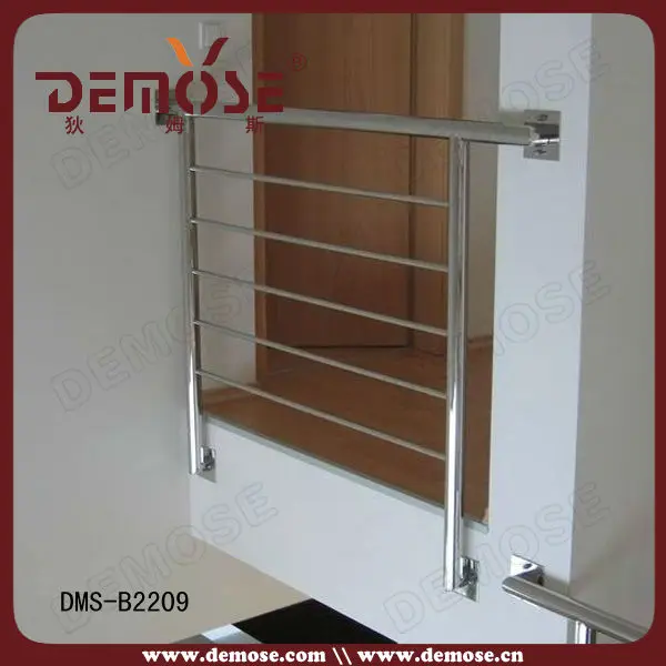 Steel Matting Fence for Balcony Design - Durable & Stylish