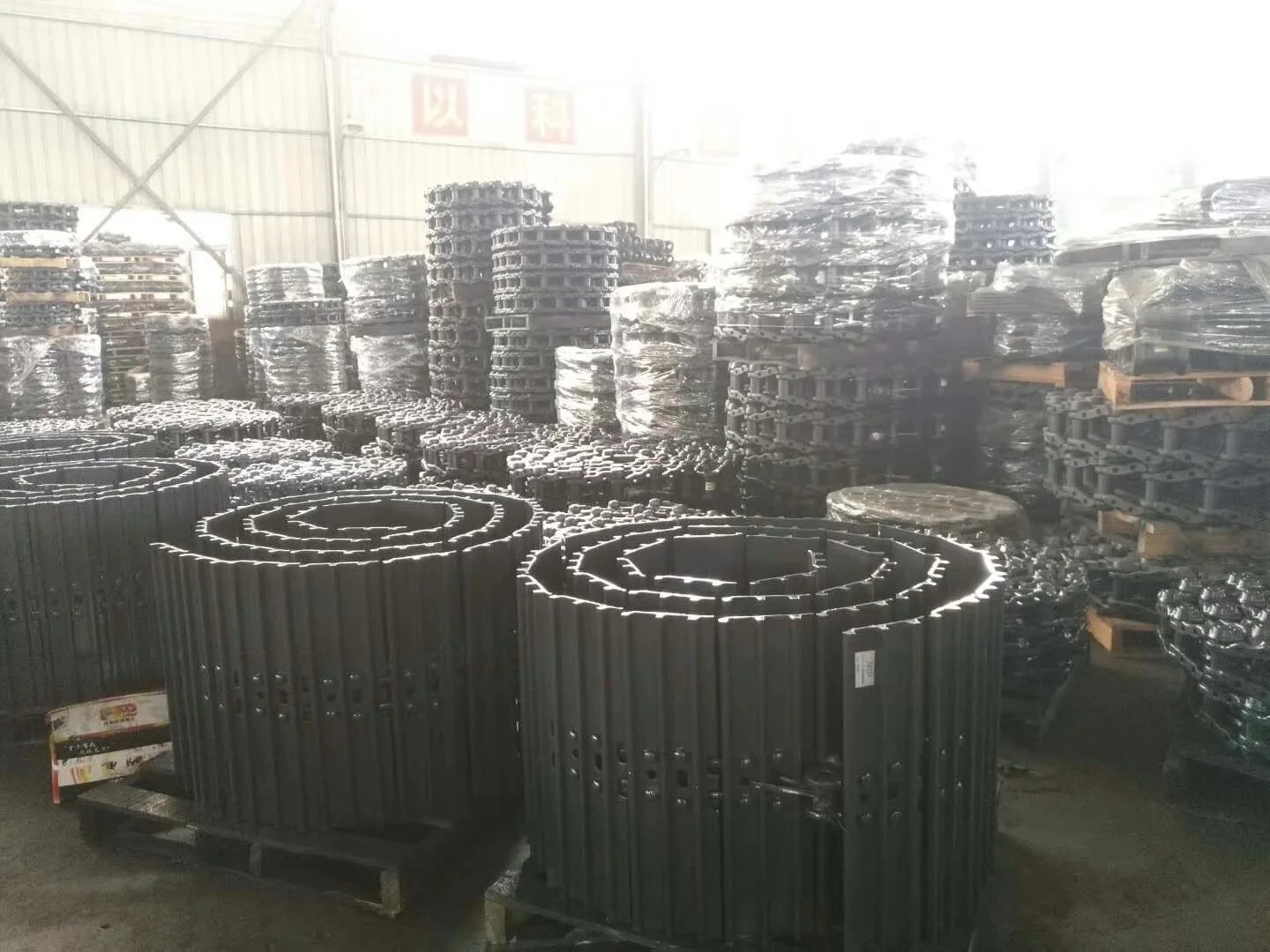 Durable Excavator Bulldozer Track Link Assembly Chains