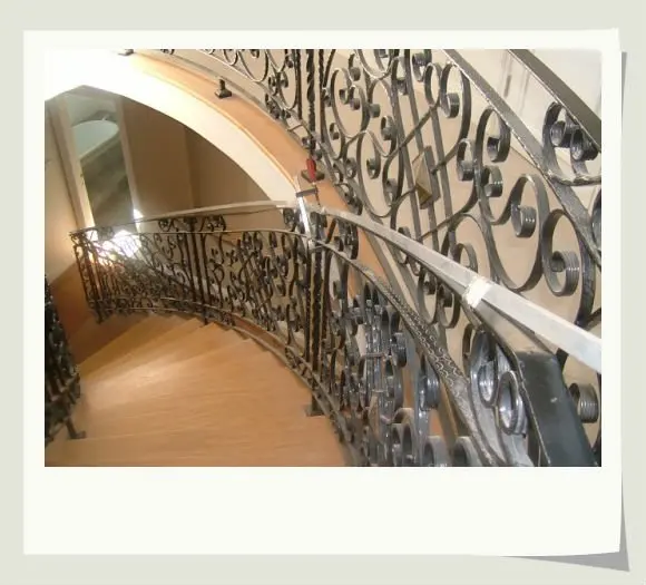 Classic Galvanized Metal Stair Handrail Frame - Durable & Stylish