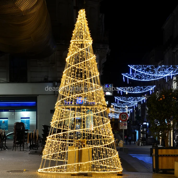 Outdoor Lighted Metal Christmas Trees - Buy White Outdoor Lighted ...