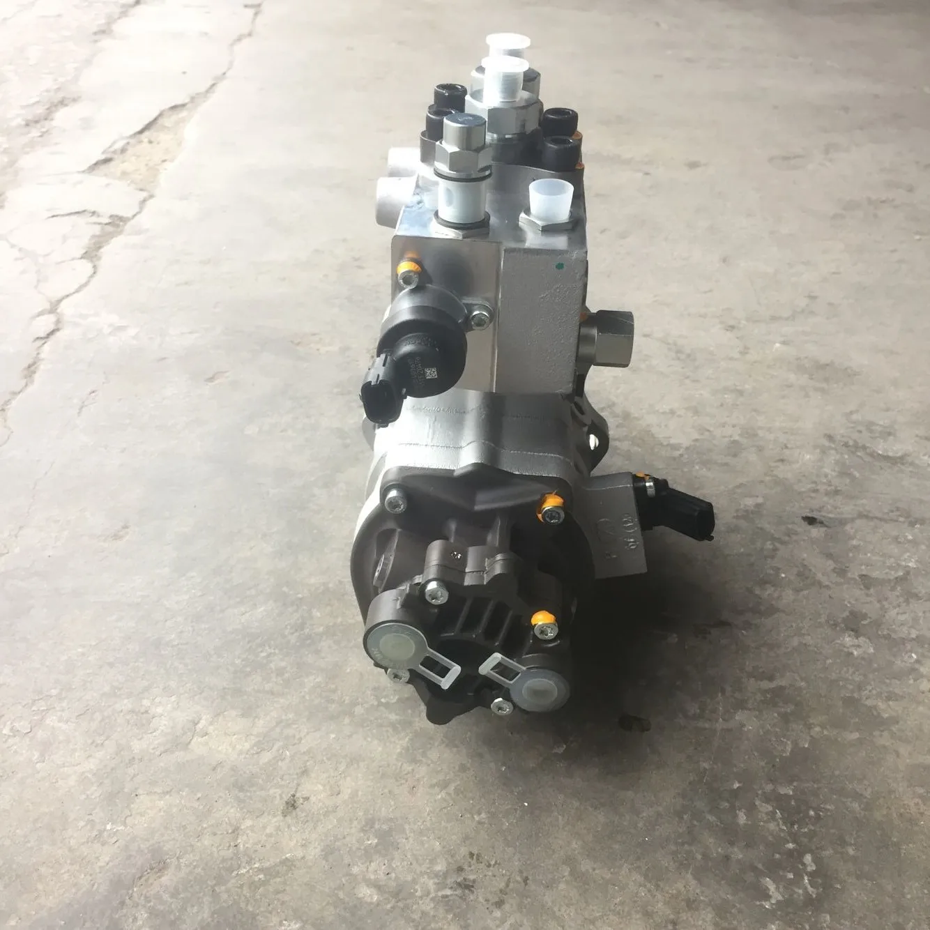 Sinotruk Howo Truck High Pressure Fuel Pump Vg1034080001 - Buy High ...