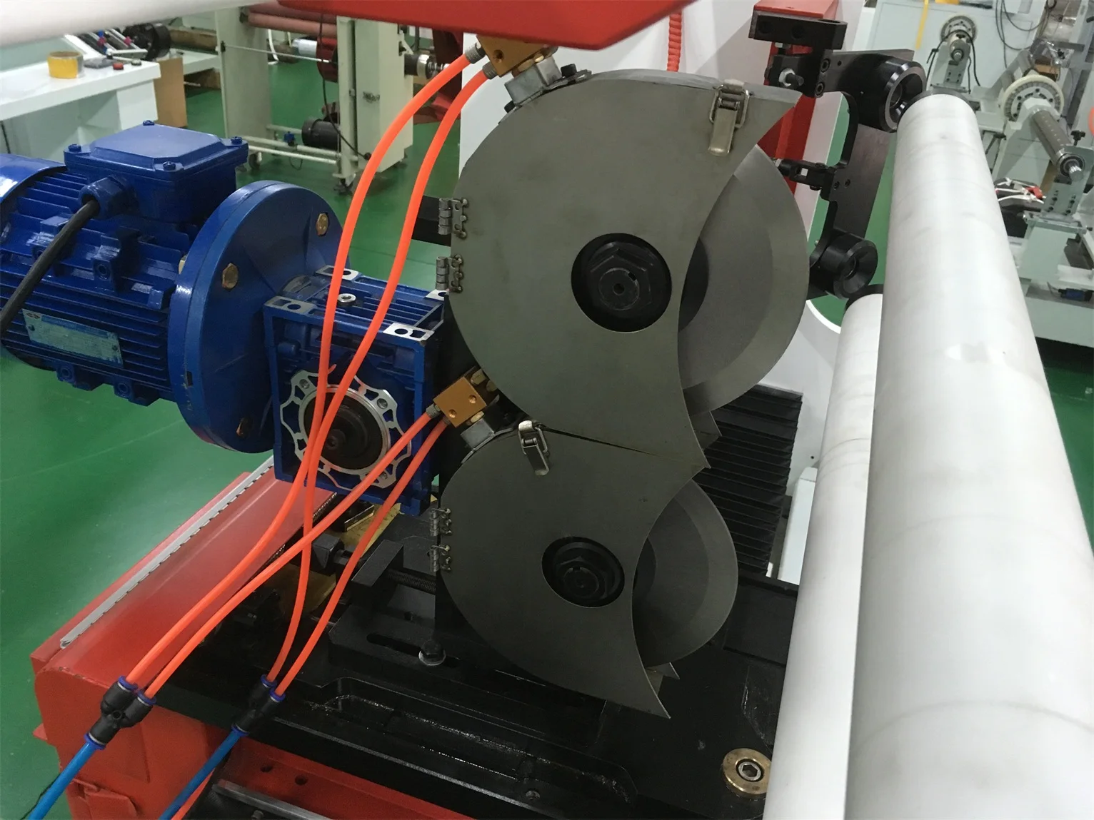 Automatic Double Shafts Hook&loop Tape Cutting Machine - Buy Hook&loop ...