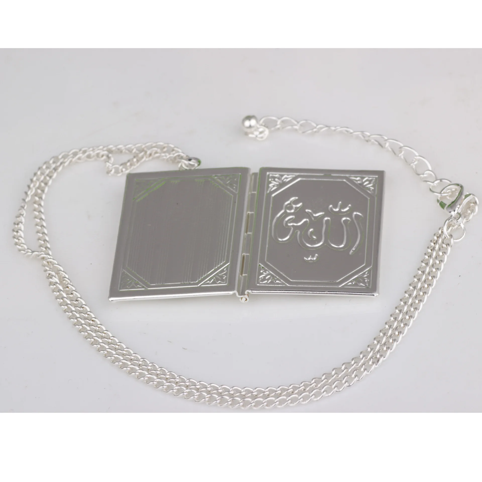 2016 New Silver Muhammad Allah Muslim Islamic Quran Koran Books Loket ...